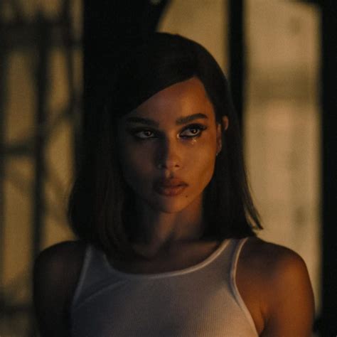 Como Zoë Kravitz Se Transformou Na Mulher Gato Com A Ajuda Da Icônica Maquiadora Pat Mcgrath