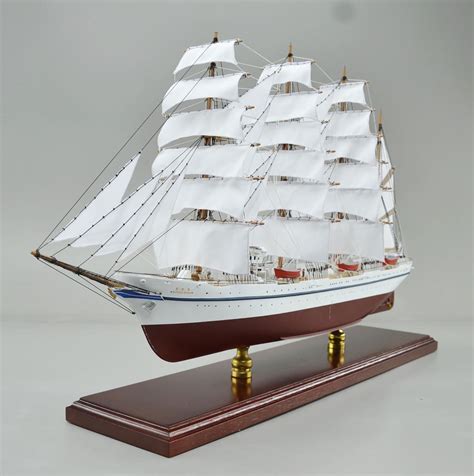 大型帆船 日本丸精密模型完成品 精密帆船模型 ハンドメイド木製帆船模型精密船舶模型完成品台座付の製作と通販専門店ウッドマンクラブ