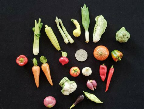Vintage Handcrafted Artisan Sculpted Ceramic 23 Miniature Vegetables In