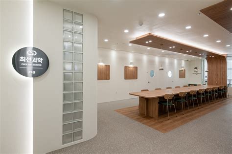 상가인테리어 상업인테리어 카페인테리어 학원인테리어 어학원인테리어 영어유치원인테리어 병원인테리어 필라테스인테리어 소규모 교습소도 점주님의 니즈와 어라운드만의 색조합으로