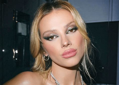 Model Makeup The 7 Biggest Beauty Trends From Nyfws Spring 2025