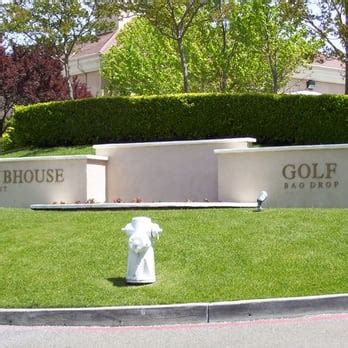 Round Hill Country Club Updated June 2026 84 Photos And 66 Reviews
