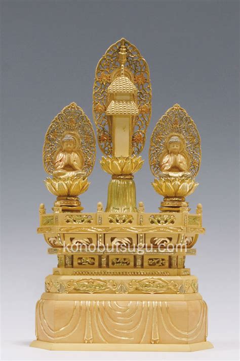 日蓮宗 三宝尊 総柘植 淡彩色 河野佛具
