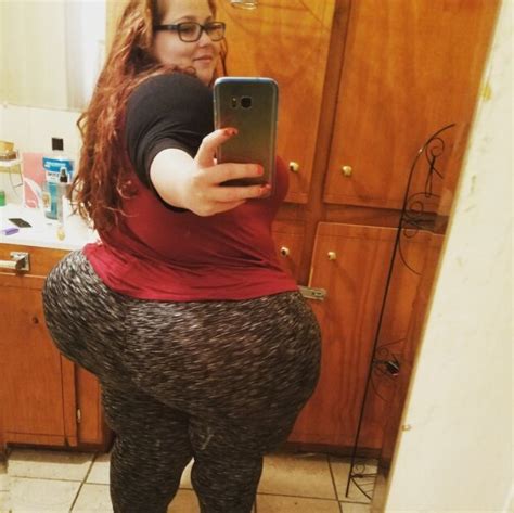 superb tank ass on this beautiful redhead ssbbw charliejohnson50