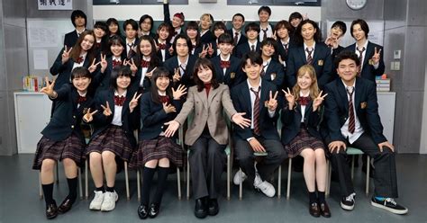 『最高の教師』生徒役30人も撮影開始 第1話あらすじ公開「私は生徒に殺された」：マピオンニュース