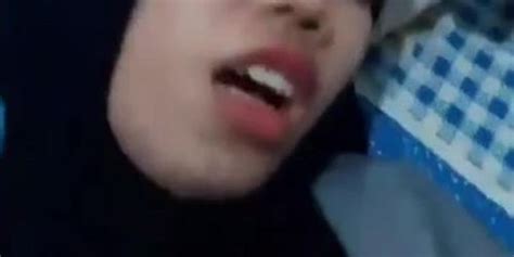 Free Ciuman Lanjut Ngentoto Porn Videos And Sex Movies Tnaflixcom