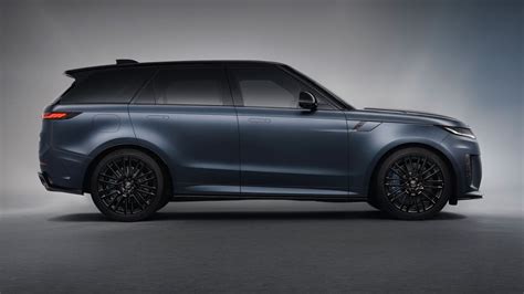 Range Rover Sport Sv Returns For Second Round