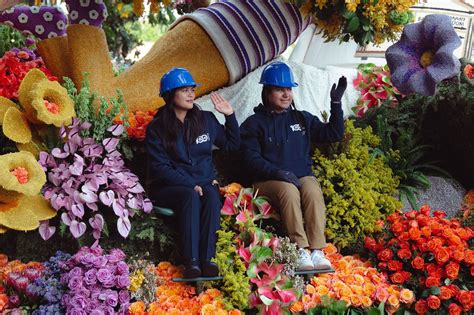 2023 Rose Parade Float Building For The Future Biasc