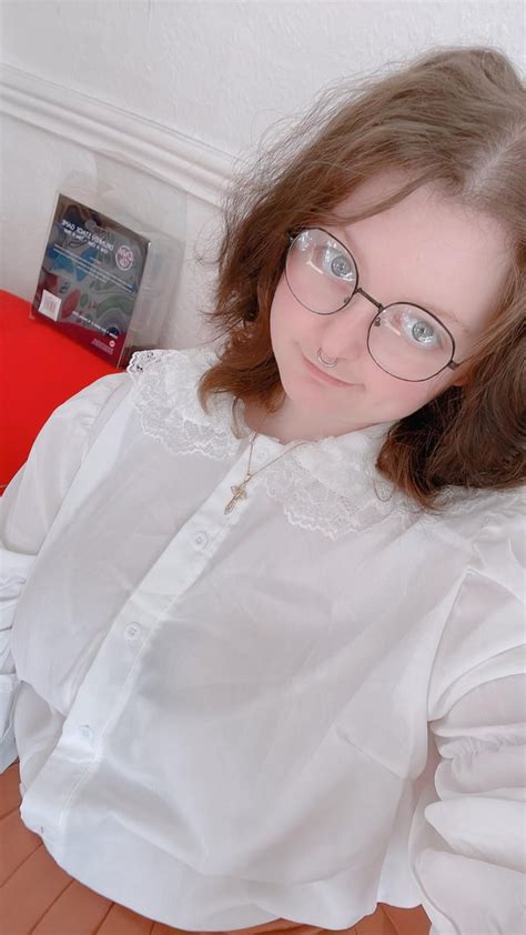The Cutest Selfie [f23] R Sfwsoftcore