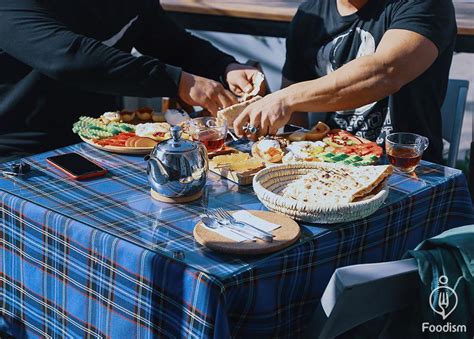 کافه درخت اصفهان منو، قیمت، آدرس، نقد و بررسی فودیسم