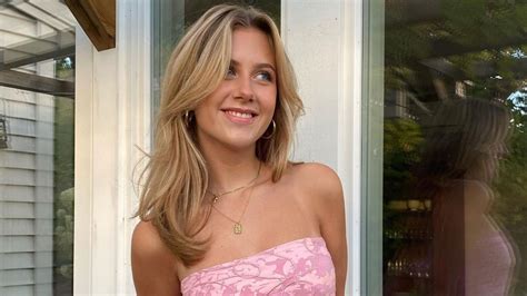 Leah Behn Wie Is Deze Invloedrijke Royal Blauw Bloed