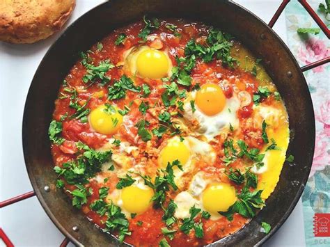 Шакшука классический рецепт с фото израильская яичница