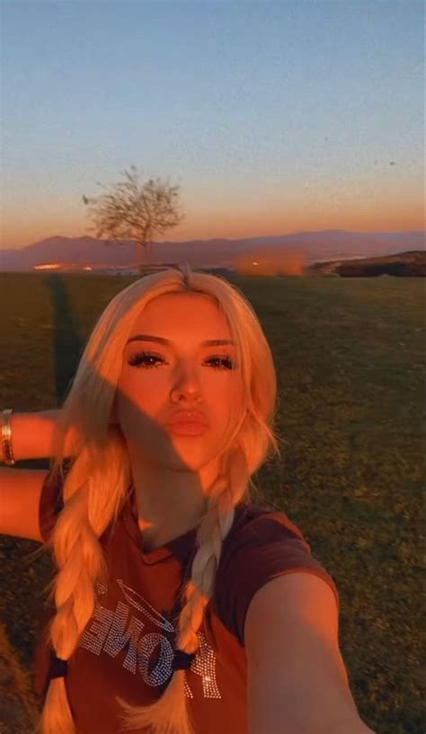 Pin By Sofia Sof 🐶🐻 On Coco In 2025 Hair Styles White Girls Hair