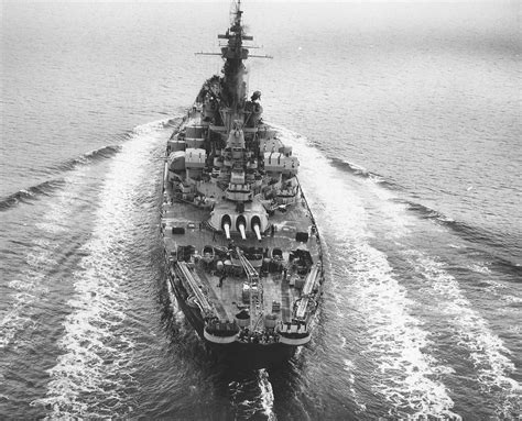 Uss Alabama Bb 60 In March 1945 After Her Last Wartime Overhaul At Puget Sound 1700 × 1377
