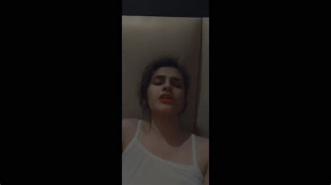 Cooolage Girl Send Snap With Babefriend