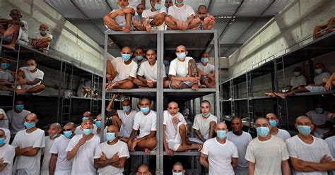 Fotos Y Video A Seis Meses De Su Inauguración Así Está Hoy La Megacárcel De Bukele En El