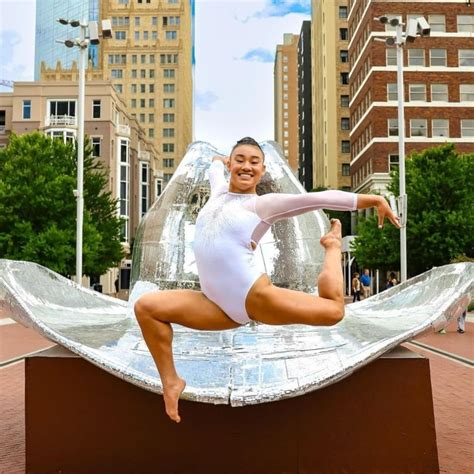 Leanne Wong Height Weight Age Facts Biography