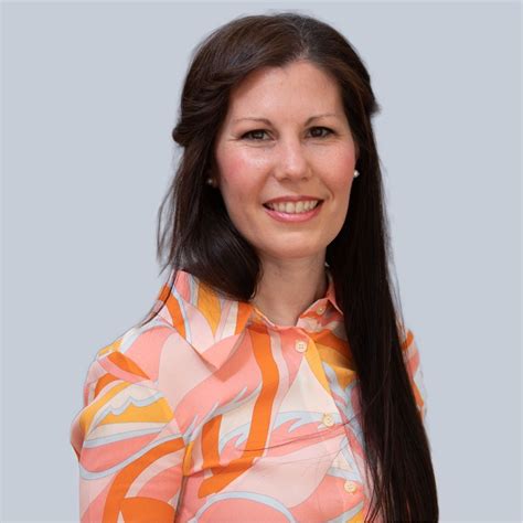Veronica Gil Valenzuela Project Manager Bovis Project Management