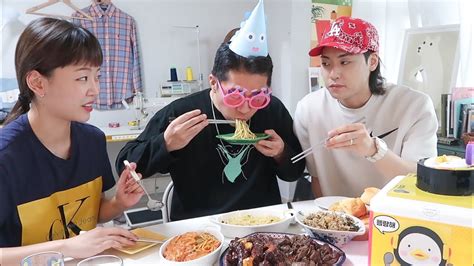 배달음식 직접 만든 척 생일상 차려주기 몰래카메라 Youtube