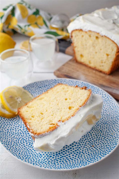 Limoncello Sponge Cake