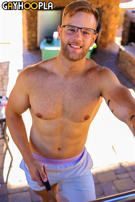 Big Daddy Spencer Glizzy Gets A Moment Alone Daily Squirt