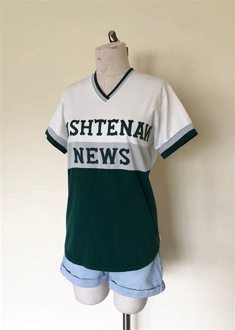 Vintage Softball Jersey 80s Washtenaw News 7 Embroidered V Neck S