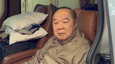 ประวิตร อารมณ์ดีนำลูกพรรค พปชร ลงพื้นที่เพชรบูรณ์