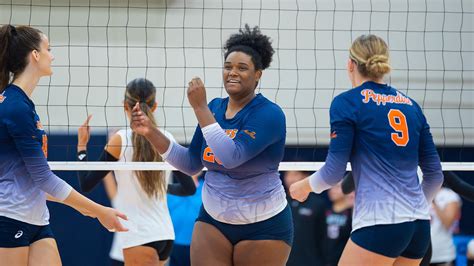 Pepperdine Womens Volleyball Sweeps Seattle Pepperdine University