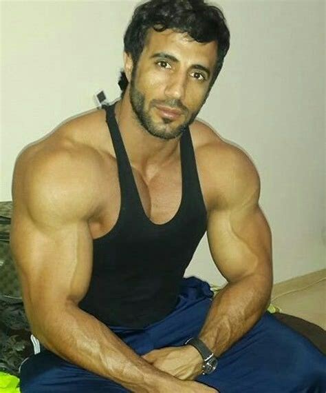 Indulge Your Senses With The Beauty Of The Male Shapes Middle