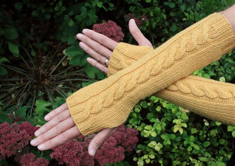 Arm Warmers Knitting Pattern
