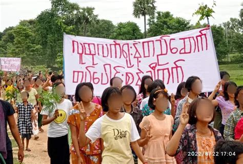 မြိုင်မြို့နယ် သပိတ် စစ်ကြောင်း ဦးဆောင်ကာ စစ်အာဏာရှင် ဖြုတ်ချရေး ချီတက် ဆန္ဒပြ Khit Thit Media