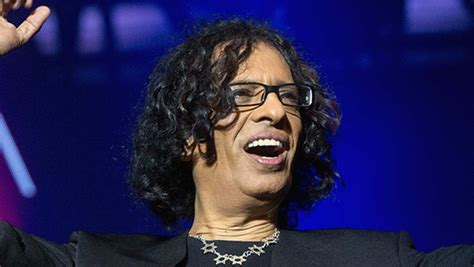 יזהר כהן מודה מוזר לי להגיד אשתי אלו לא נישואים רגילים אייס