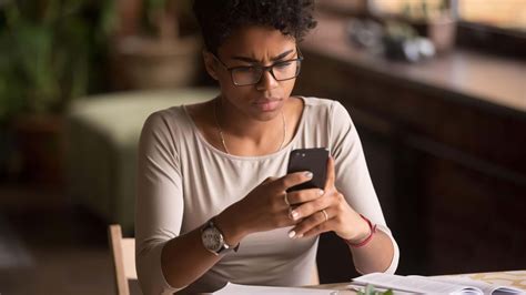 How To Fix The Android Bug Blocking Your Phone Calls