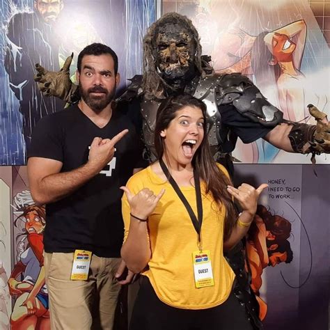 Pin By Jennifer Ledbetter On Yehuda Devir Comics Cute Couple Comics Good Animated Movies