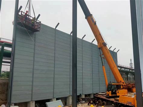 高速公路声屏障