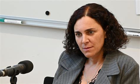 Woher Kommt Der Hass Auf Die Klimaaktivistinnen