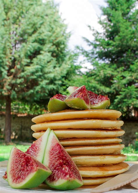 Лимонови палачинки с рикота с пресни смокини Пекарната на Рали