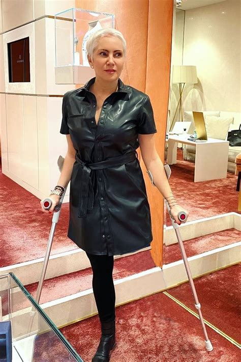 Amputeebalance On Tumblr Amputee Sak Crutches