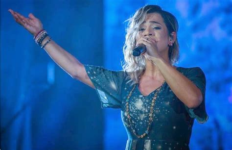Daniela Araújo Lança Música Inédita Feita Em Parceria Com Seus Fãs