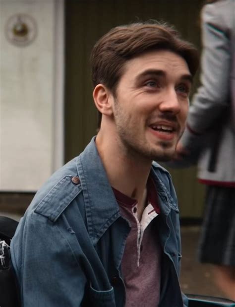 Sex Education Season 3 Episode 3 Review Double Date Tv Fanatic