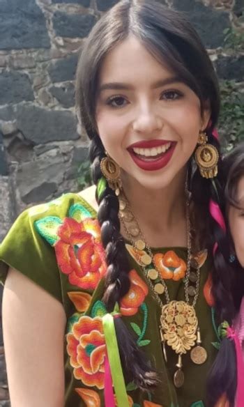 Ángela Aguilar Visita La Casa De Emilio “el Indio” Fernández Con