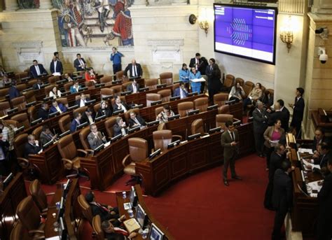 ¿se Puede Disminuir El Salario De Los Congresistas