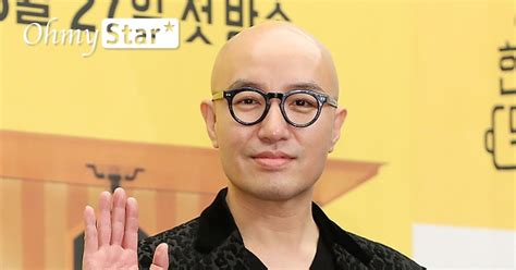 홍석천 윤여정 큰아들 커밍아웃에 외로웠던 25년의 싸움 위로받는 느낌
