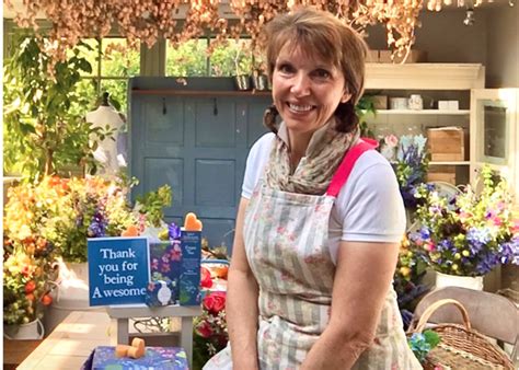 Julie Dodsworth And Deva Designs Share Their Caring Ways Pg Buzz