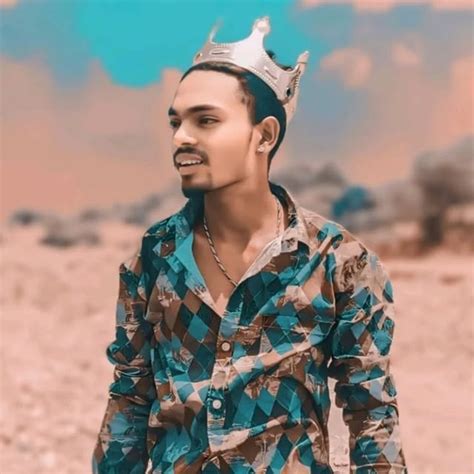 ︎꧁ ️ I Am Garib ️☆꧂ I Am Garib • Threads Say More