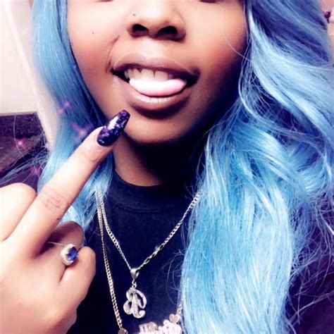 🍁🍃💨 Xxbluee • Threads Say More