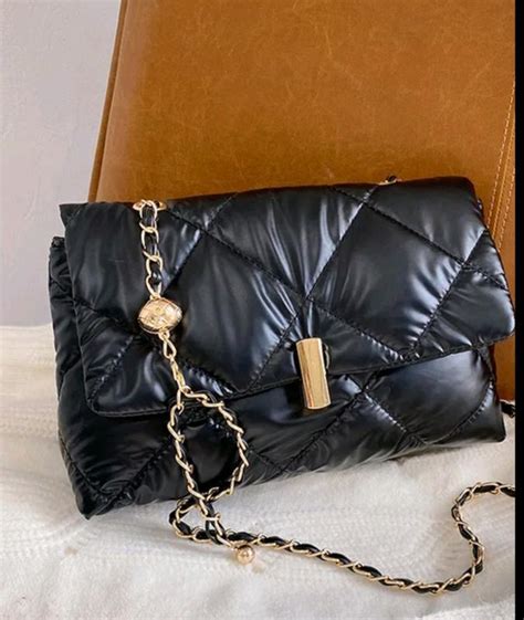 Нова стьобана сумочка — ціна 300 грн у каталозі Клатчі Купити аксесуари за доступною ціною на