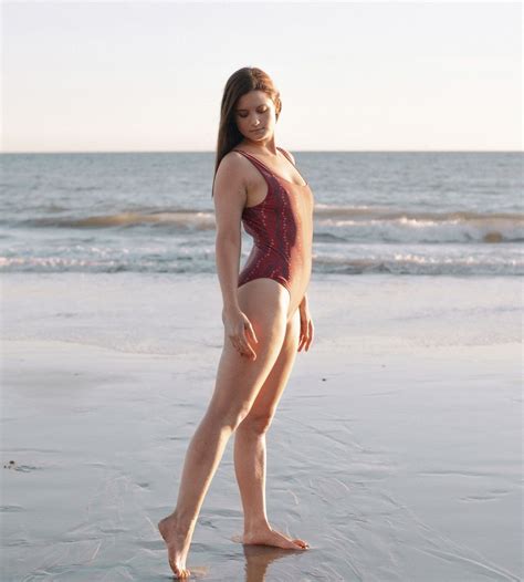 Bonnie Wright Nude And Naked Leaked Photos And Videos Bonnie Wright