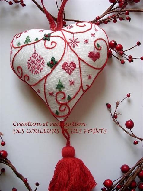 Тканевые сердца Сердце вышитое крестиком Шитье на рождество