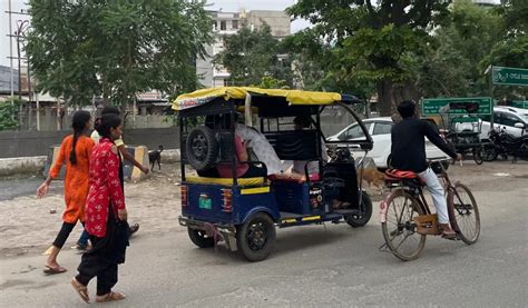 Documentation Bad Roads And Charging Costs Challenges Galore For Delhi E Rickshaw Drivers